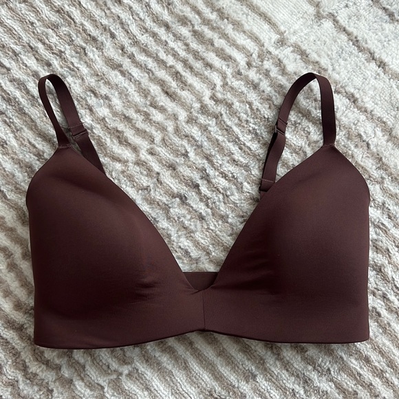SKIMS | Intimates & Sleepwear | Skims Wireless Form Tshirt Demi Bra ...